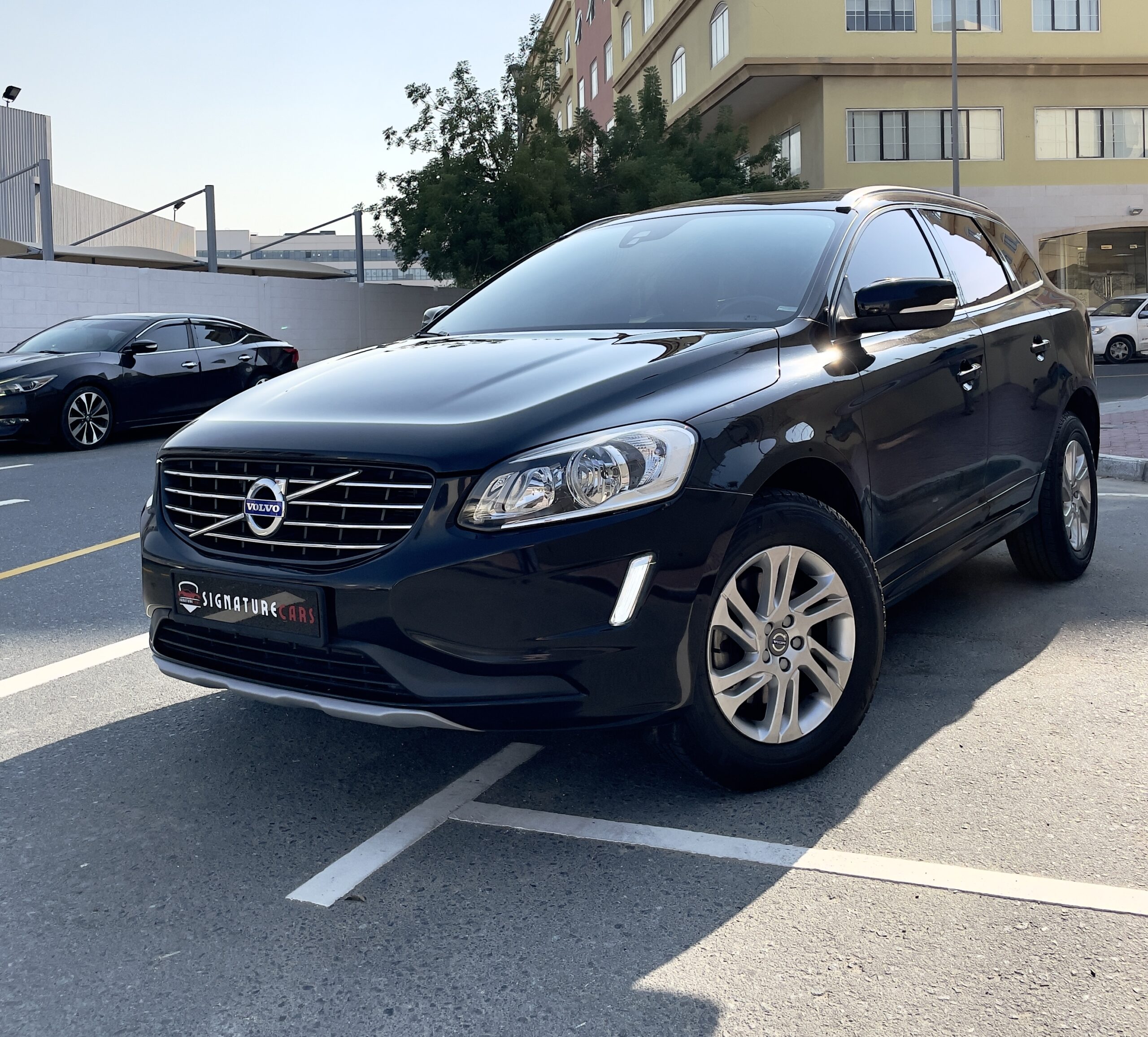 2016 Volvo XC60 Momentum 2.0 – Black | 116,949 Kms | Petrol SUV UAE